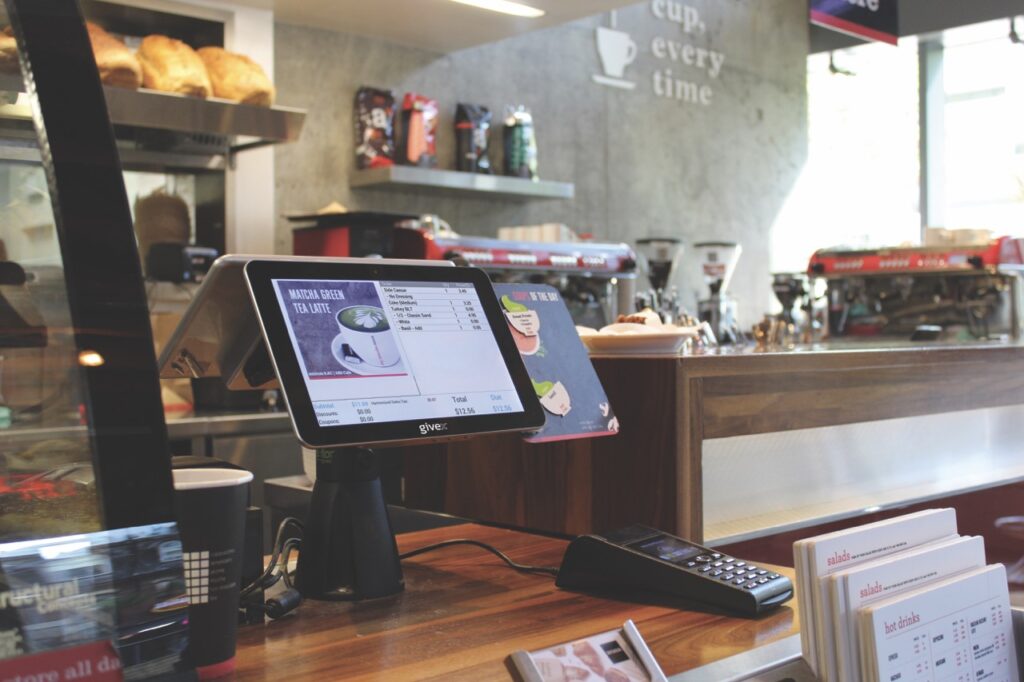Shift4 | POS fácil de integrar para soluciones de restaurantes
